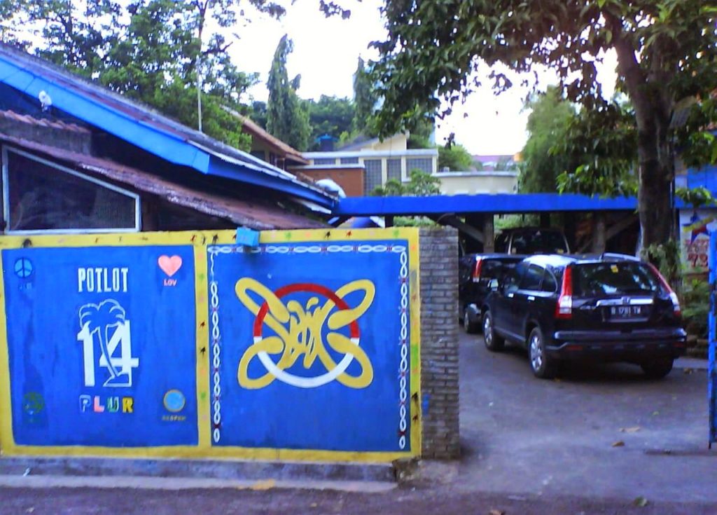 Jangan Ngaku Slankers Sejati Kalau Belum Nongkrong di Gang Potlot ...