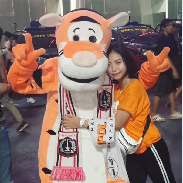 Deretan Foto Fans Club dan Maskot di Shopee Liga 1 - Inspirasi Shopee