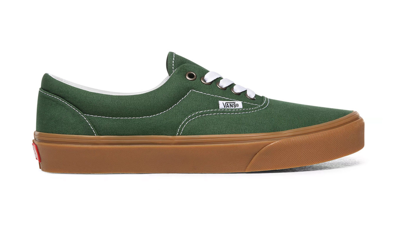 Rekomendasi Sepatu Vans Pria. Bikin Kamu Ganteng Maksimal!
