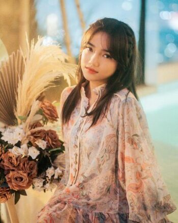 10 Potret Cantik Fuji An, Seleb Belia Berprestasi yang Tampil di Shopee ...