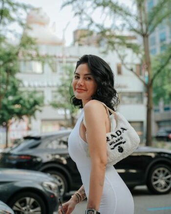 Jarang Diketahui, Ini 5 Prestasi Nikita Mirzani yang Ramaikan Shopee Live - Inspirasi Shopee