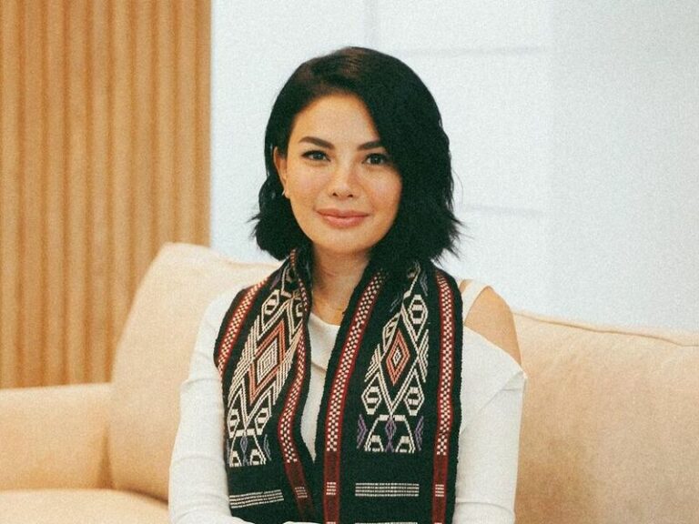 Jarang Diketahui, Ini 5 Prestasi Nikita Mirzani yang Ramaikan Shopee Live - Inspirasi Shopee