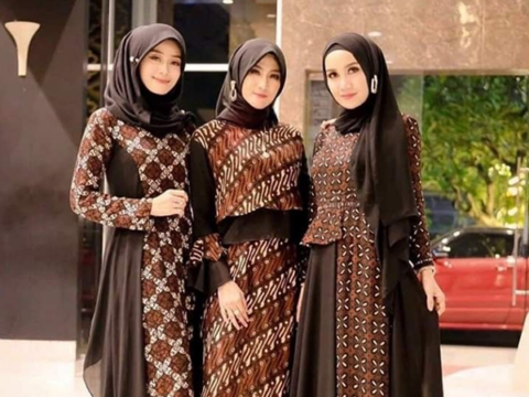 9 Inspirasi Baju Batik Wanita yang Elegan dan Kekinian - Inspirasi Shopee