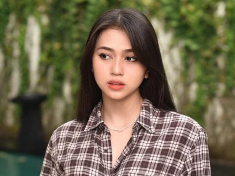 Profil dan Biodata Kathrina JKT48, Jadi Member Tim Esports! - Inspirasi Shopee