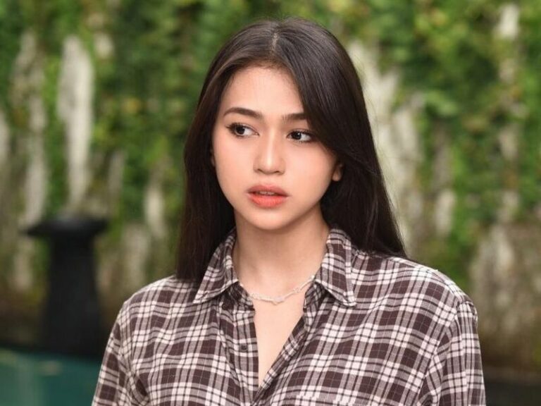 Profil dan Biodata Kathrina JKT48, Jadi Member Tim Esports! - Inspirasi ...