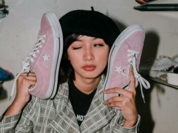 10 Cara Menghilangkan Bau Sepatu yang Tidak Sedap, Ampuh! - Inspirasi ...