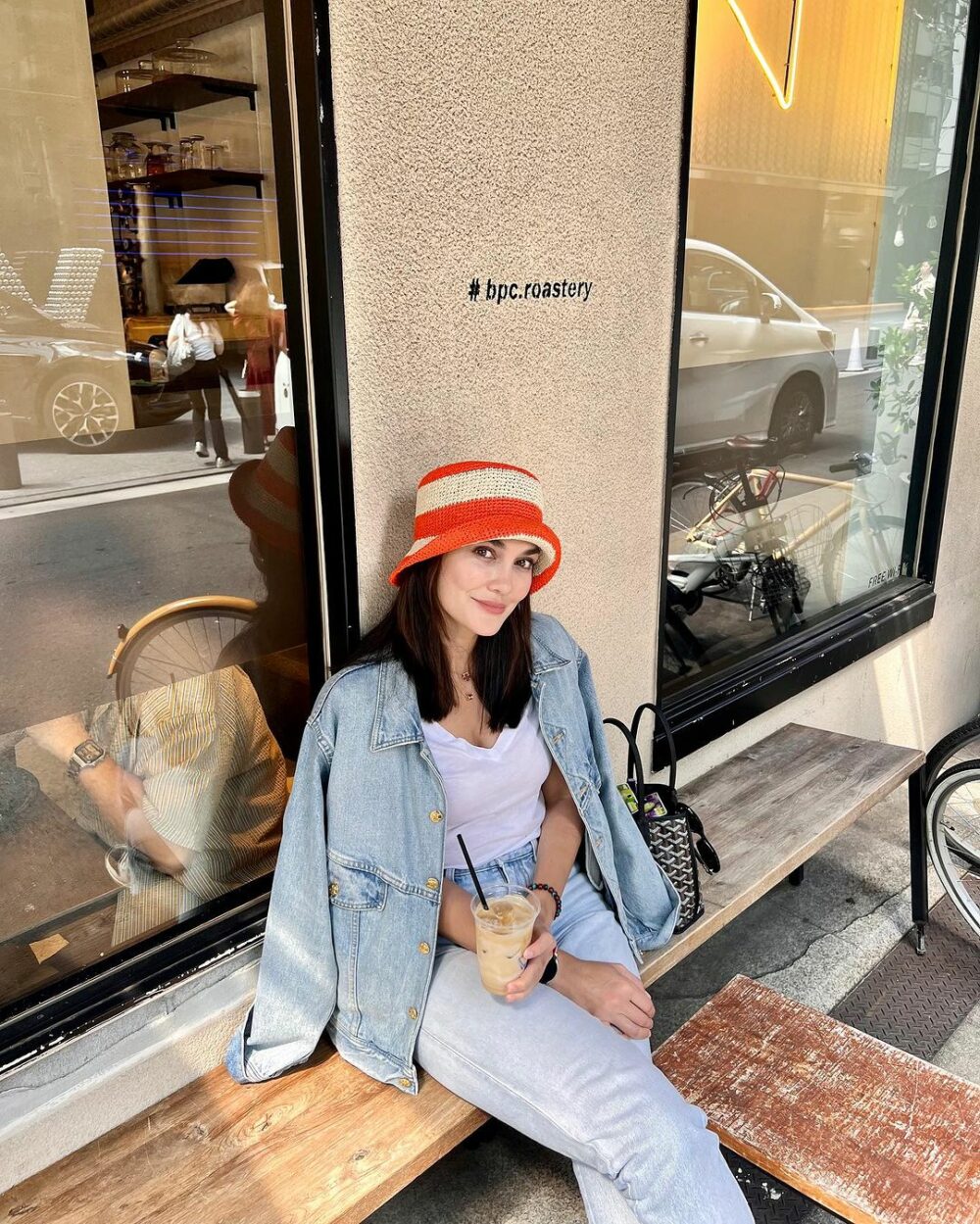 10 Foto Luna Maya Si Seleb Multitalenta, Stylish Banget! - Inspirasi Shopee