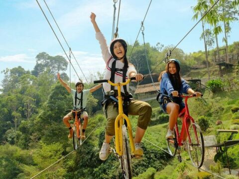 12 Tempat Wisata di Bandung yang Lagi Hits - Inspirasi Shopee