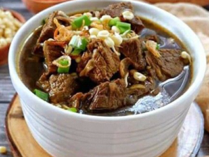 5 Resep Rawon Daging Sapi Khas Jawa Timur - Inspirasi Shopee